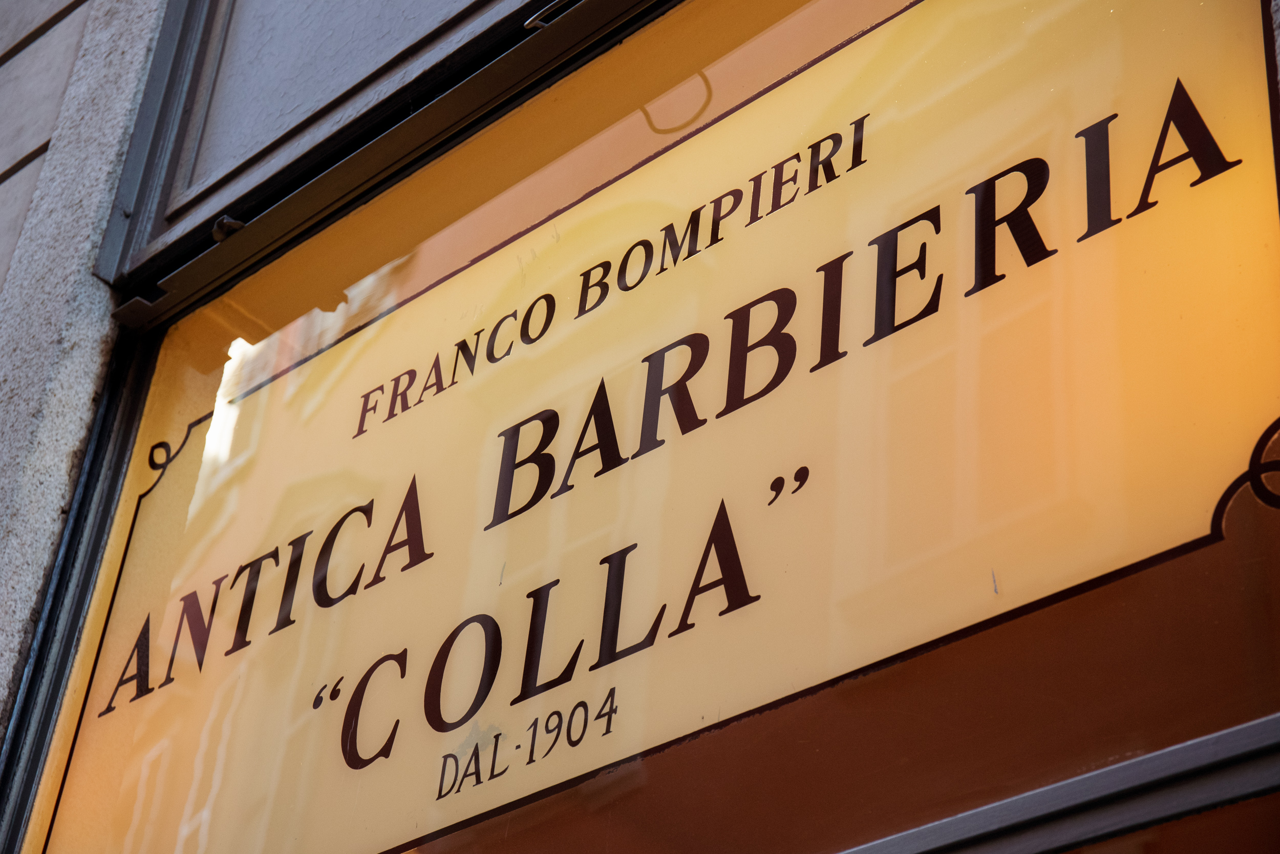 Barbieria Colla - Antica Barbieria Colla Shop